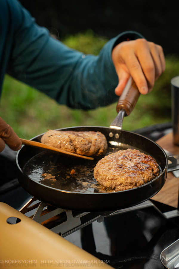 冒険用品ヨコテツフライパン ヨコザワテッパン】ヨコテツフライパン「冒険用品」